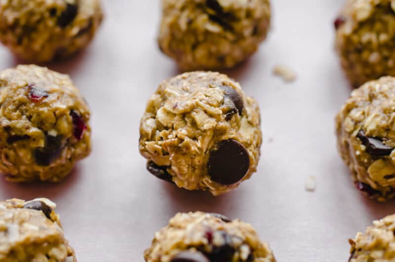 Powerball Cookies {The BEST No Bake Energy Bites!}