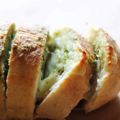 Cheesy Pesto Bread Recipe