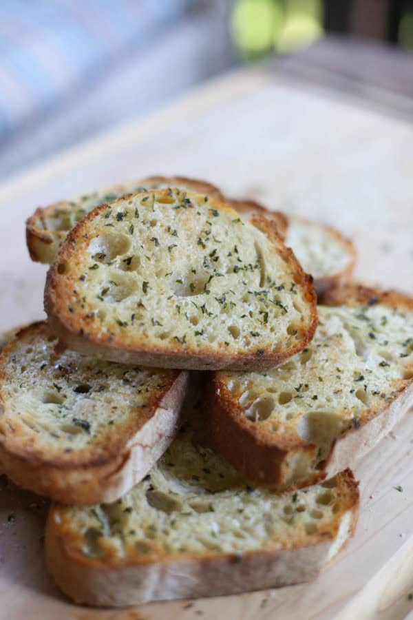 4-Ingredient Texas Toast - Thriving Home