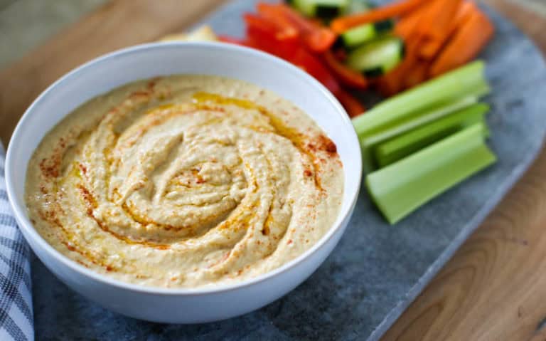 Simple Homemade Hummus {Made in the Blender!} - Thriving Home