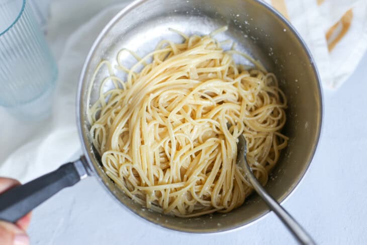 Quick and Easy Butter Noodles Recipe - Thriving Home