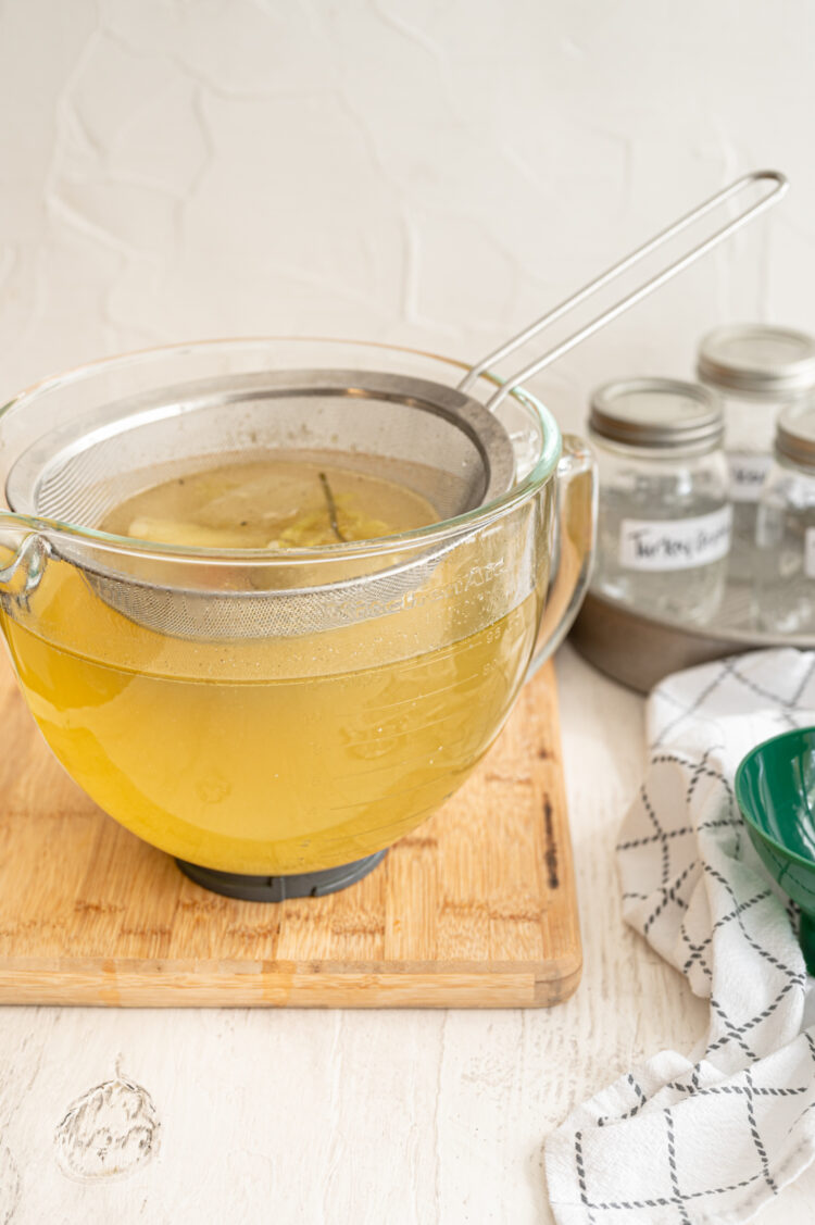 Homemade Chicken Broth - Thriving Home