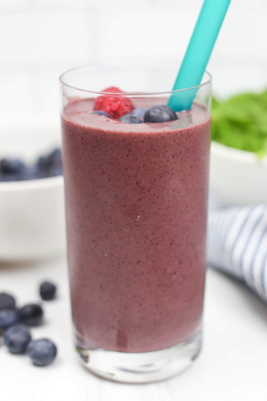 The Best Everyday Smoothie - Thriving Home