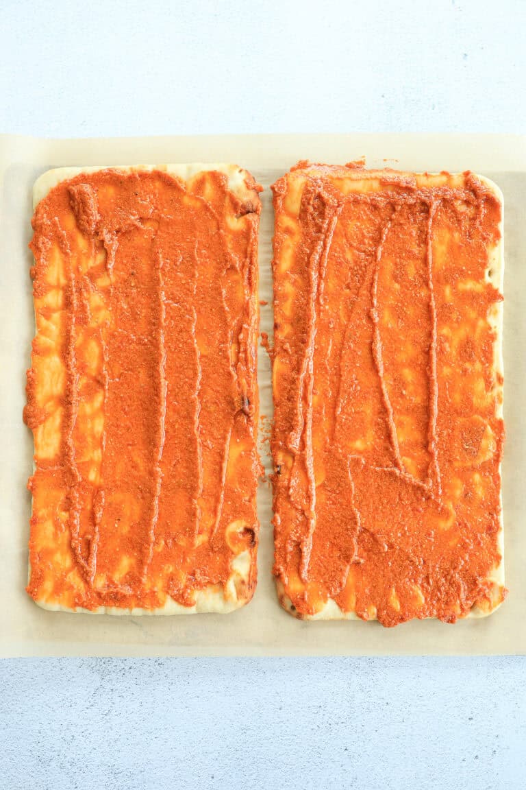Flatbread Pizza Recipe (Veggie Loaded!) - Thriving Home